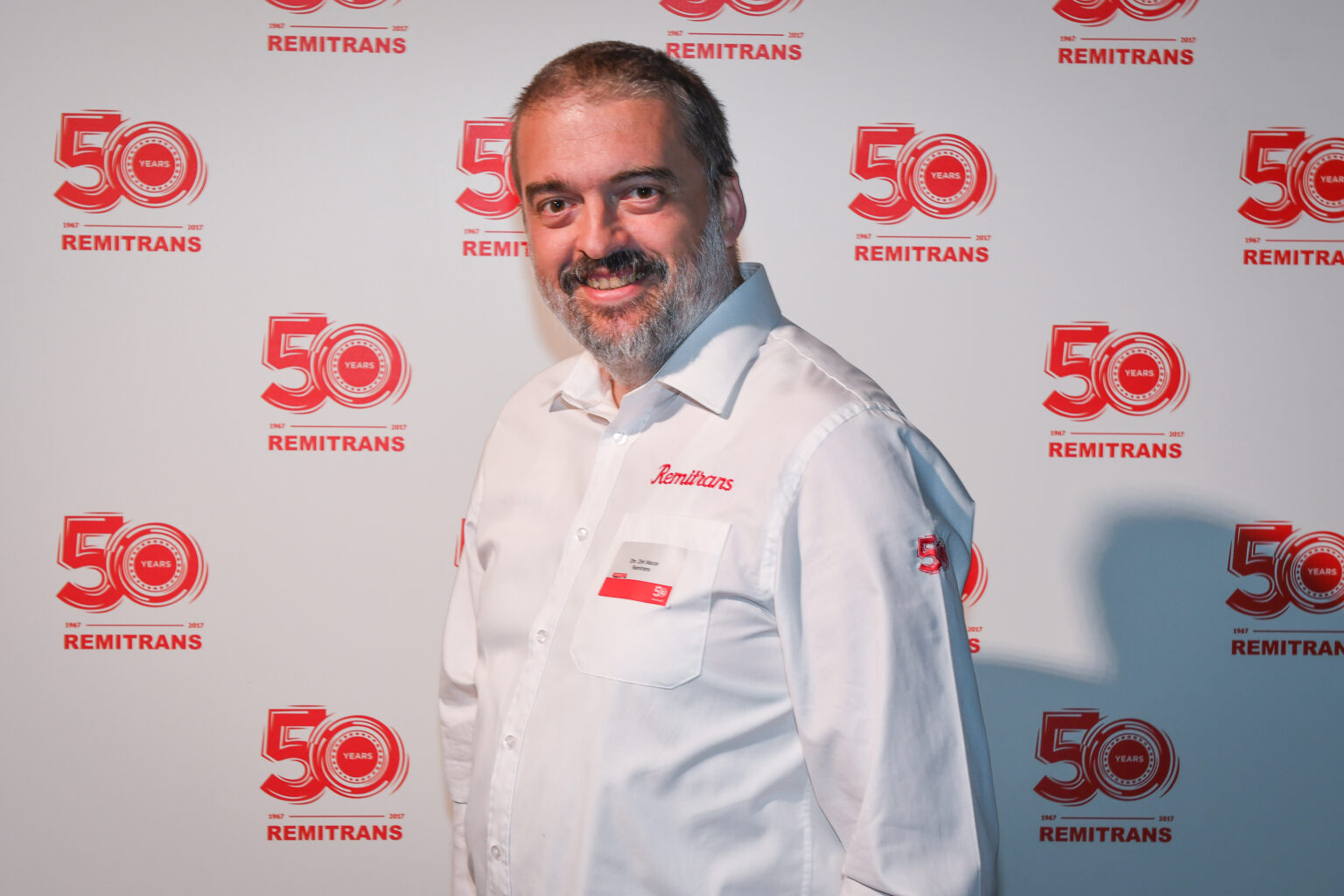 Remitrans: transportbedrijf Ninove met 65 trekkers en 100 opleggers.